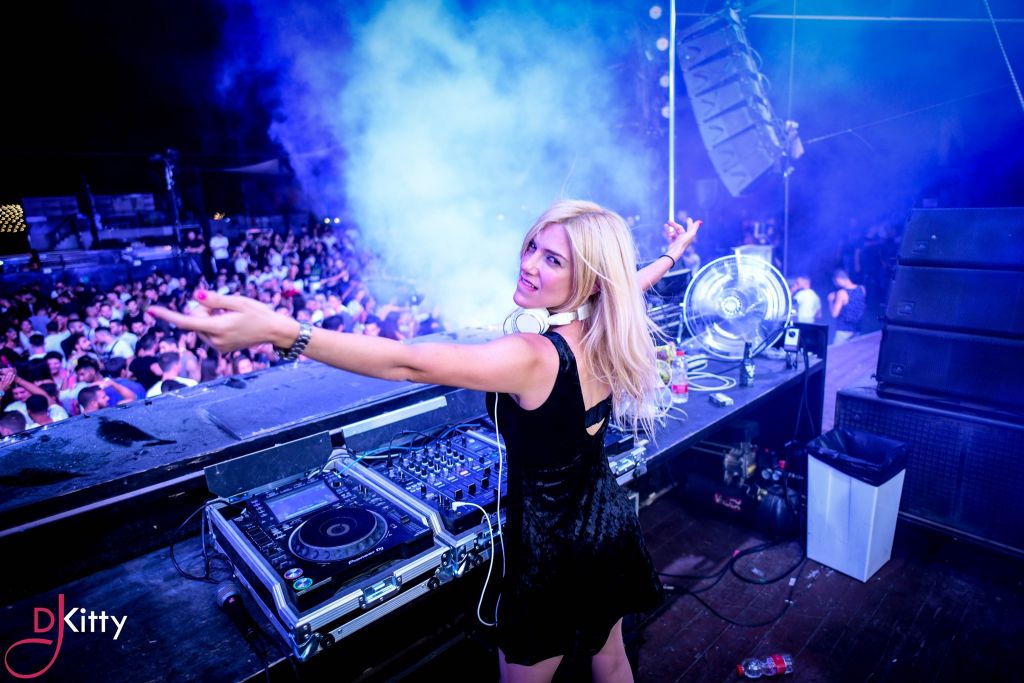 דיג׳יי קיטי - Dj Kitty | מאורסים מאורסות - המלצות, מחירים, דילים לחתונה